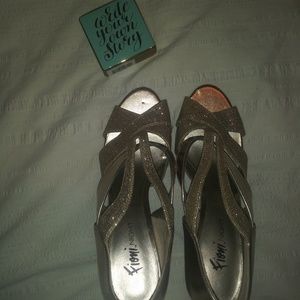 FIONI Clothing | Shoes | Fioni Gold Glitter Heels Womens 75 | Poshmark